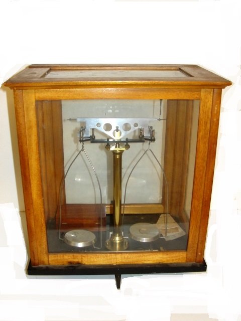 Precision Analytical Beam Balance- August Sauter : Lot 2150