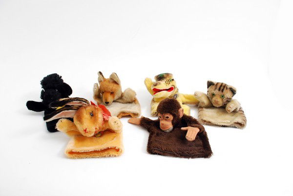 385: 6 Vintage Steiff Hand Puppets, Rabbit : Lot 385