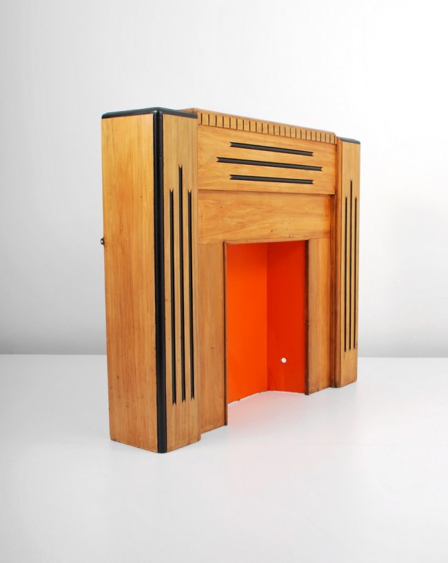 Art Deco Fireplace Mantel : Lot 273