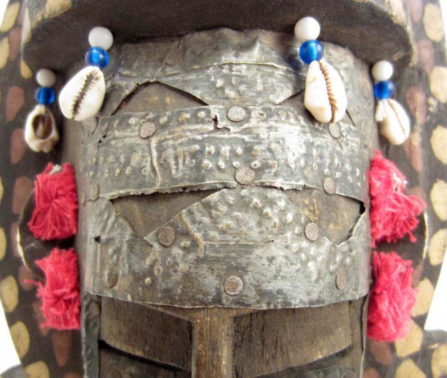 AFRICAN ZULU TRIBE WOOD WARRIOR FACE MASK : Lot 78