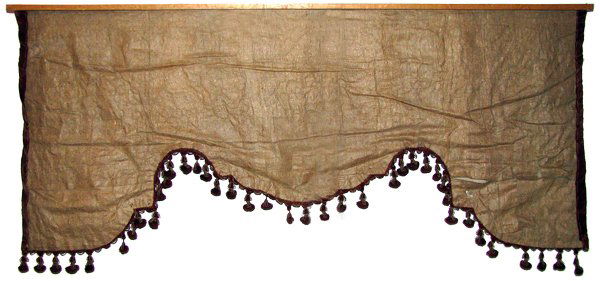 363: VICTORIAN VELVET PORTIERE VALANCE : Lot 363