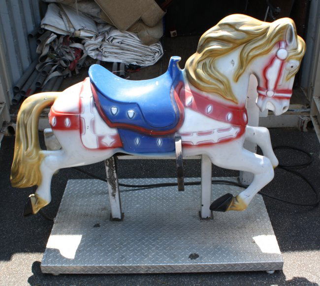 Coin op 25cent mechanical horse ride : Lot 241