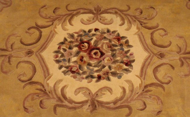 ROYAL PALACE HANDMADE WOOL "GRANDEUR" RUG : Lot 31638