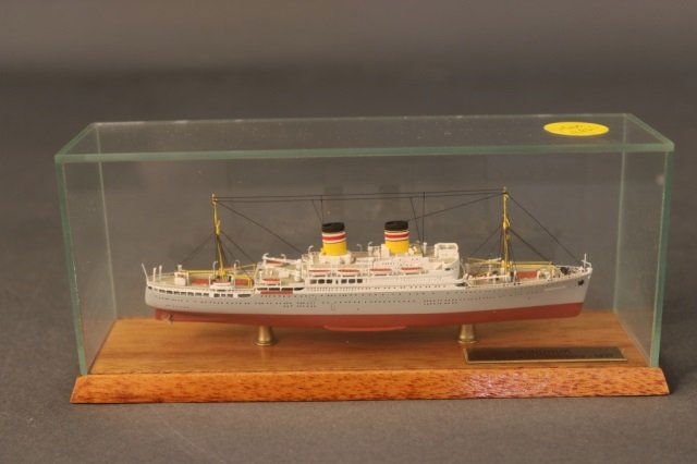 18 Piece Grouping of Classic Ship Collection : Lot 462