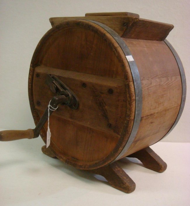 32: Wooden Hand crank Barrel Stave Butter Churn: : Lot 32
