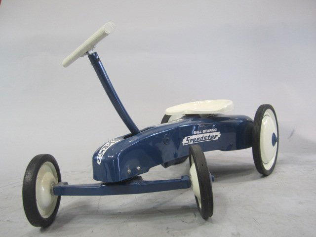 A79-22 GARTON 1970 IRISH MAIL SPEEDSTER PEDAL CAR : Lot 72