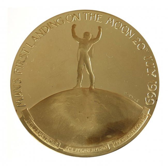 U.S. 1969 Moon Landing Gold Medal : Lot 14