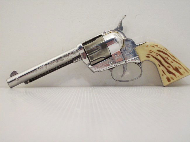 Mattel Fanner 50 Toy Cap Guns with Double Holster Set : Lot 103