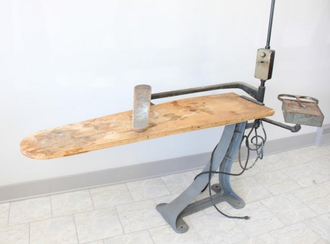 ANTIQUE INDUSTRIAL IRONING BOARD PRESS TABLE : Lot 344