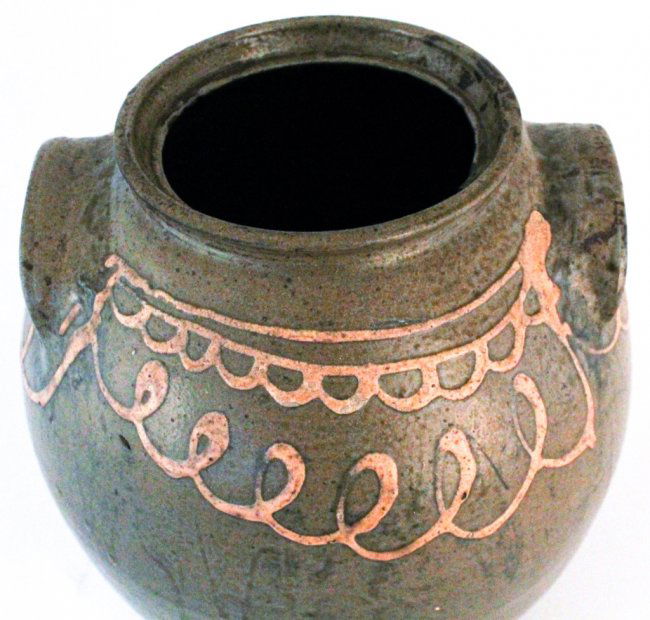 Rare signed kaolin slip decorated stoneware jar : Lot 17