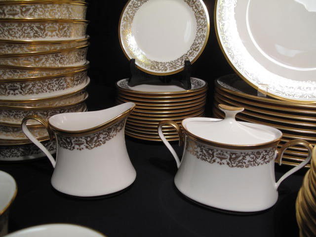 12: LENOX FINE CHINA DINNERWARE: TUSCANY PATTERN 78 PCS : Lot 12
