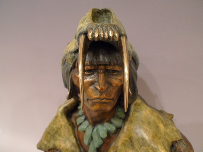 DAN GARRETT SIGNED NATIVE AMERICAN BRONZE SCULPTURE : Lot 69