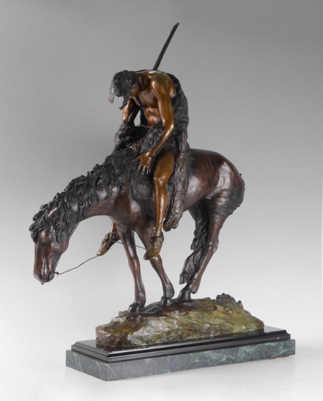 LARGE PATINATED BRONZE "END OF THE TRAIL" SCULPTURE : Lot 1301