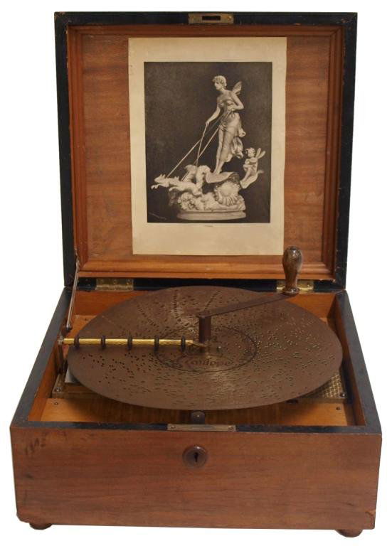 ANTIQUE GERMAN KALLIOPE MUSIC BOX, 13" DISC : Lot 81