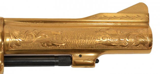 ENGRAVED & GOLD SMITH & WESSON .38 REVOLVER : Lot 237