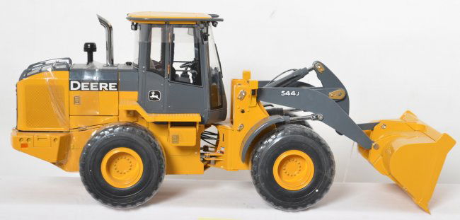 Ertl Precision Construction No. 2 The Model 544J 15774 : Lot 341