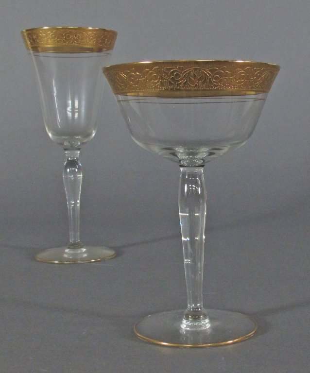 11 Pcs Tiffin Rambler Rose Gold Rimmed Stemware : Lot 122