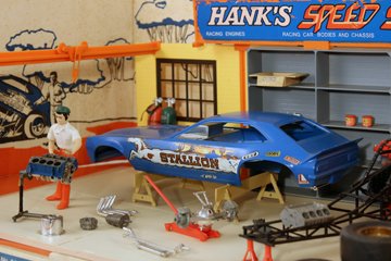 Aurora Racing Scenes Hanks Speed Shop Display. : Lot 606