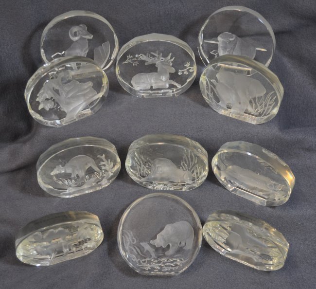 WILDLIFE CRYSTALS PAPERWEIGHTS 11 PCS DANBURY MINT XK : Lot 231