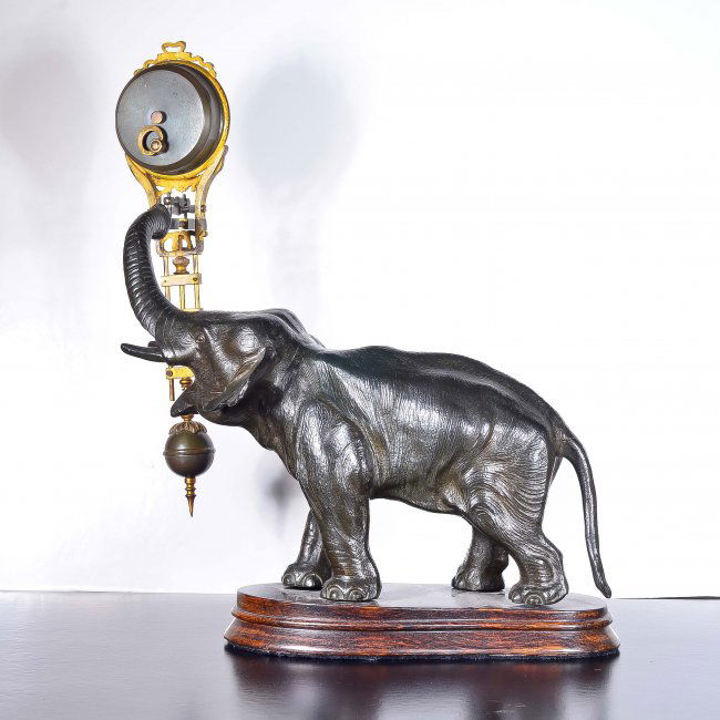 Antique bronze elephant clock : Lot 226