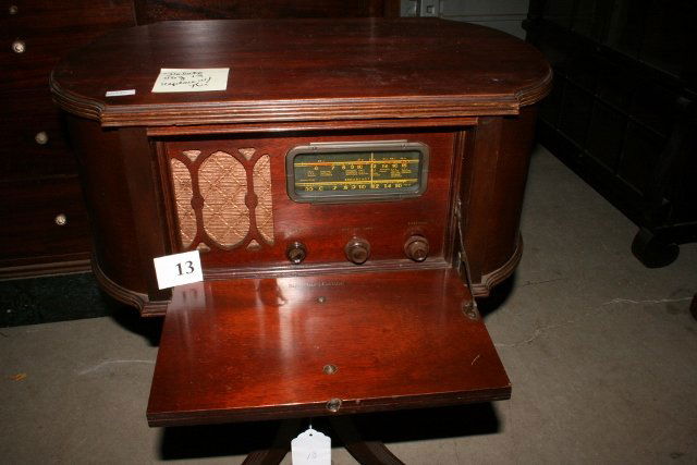 1939 Stromberg-Carlson table radio : Lot 13