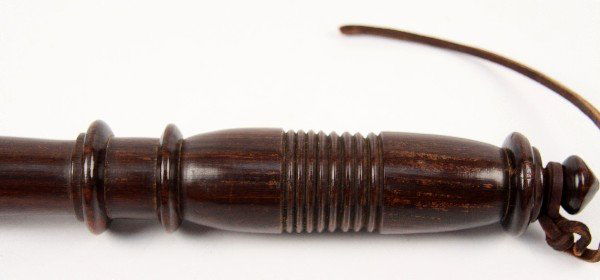 VINTAGE STYLE WOODEN BILLY CLUB : Lot 7311