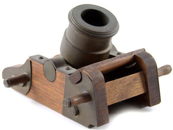 3 INCH MORTAR CANNON MODEL WITH CARRIAGE : Lot 1013