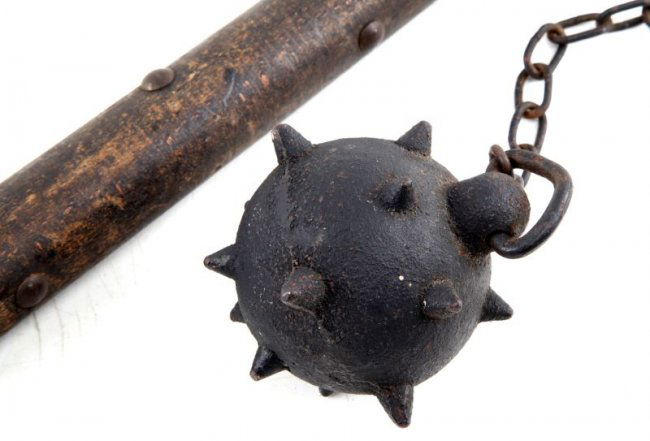 ANTIQUE FLAIL MACE AND CHAIN IRON WEAPON : Lot 8520