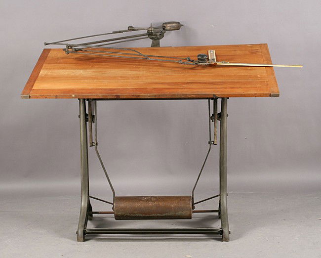 573: VINTAGE MECHANICAL DRAFTING TABLE UTO-SUPER : Lot 573
