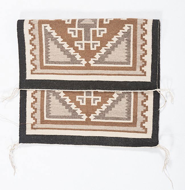 Daisy Taugelchee (Navajo, Two Grey Hills, 1911-1990) : Lot 177