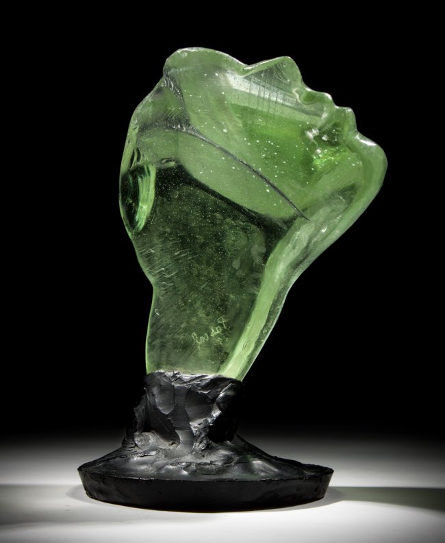 Suzanne Pascal glass sculpture : Lot 1119