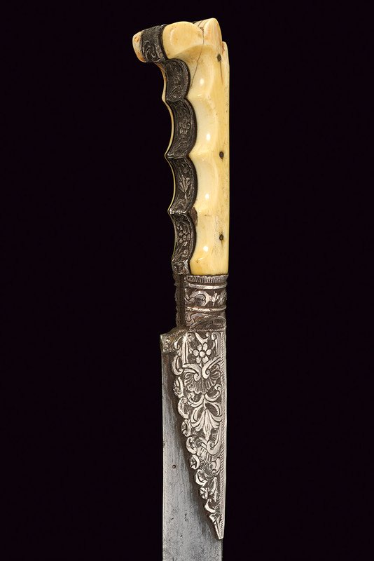 An important yatagan : Lot 515