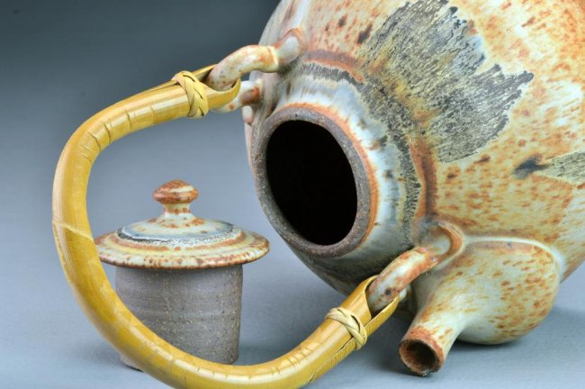 A David Batz Pottery Teapot : Lot 887