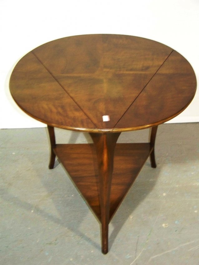 320: Vintage John Widdicomb Triangular Drop Leaf Table : Lot 320