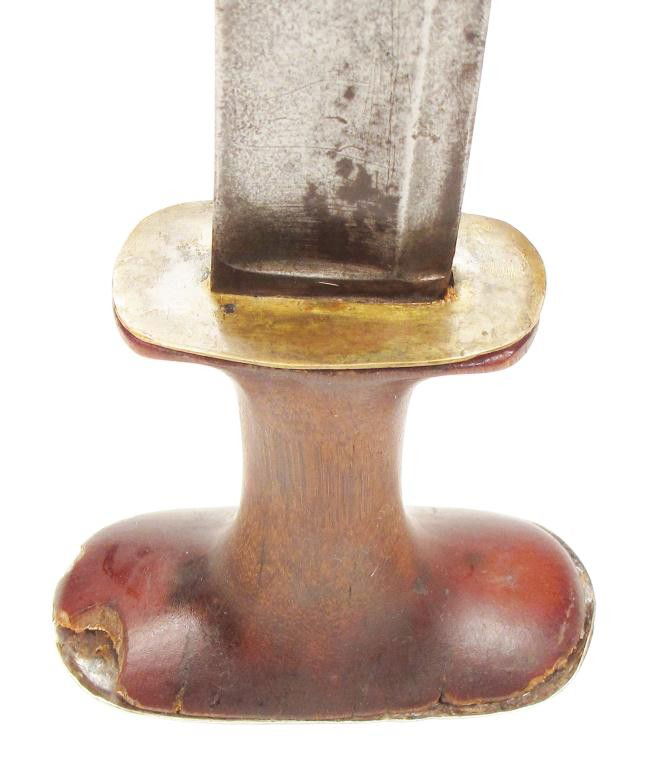 AN ETHIOPIAN GURADE SWORD : Lot 222