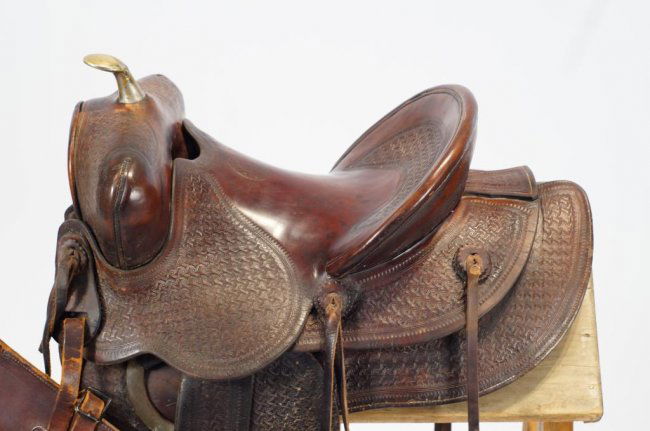 Heiser saddle Co. Denver Co with rifle scabbard : Lot 43