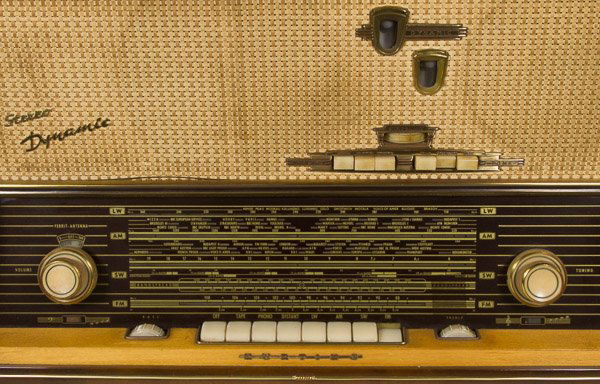 Korting Stereo Dynamic 1070 AM/FM Radio : Lot 652